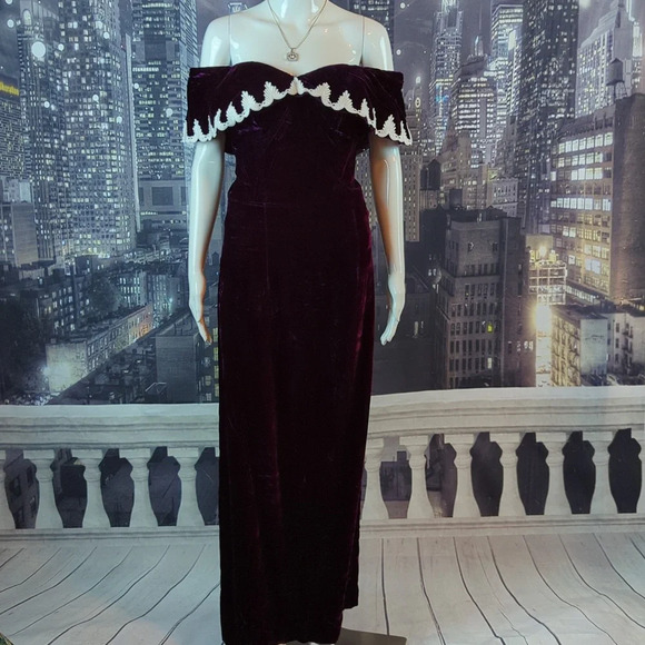 Jordan | Dresses | Jordan Sz 56 Vintage Purple Crushed Velvet Formal ...